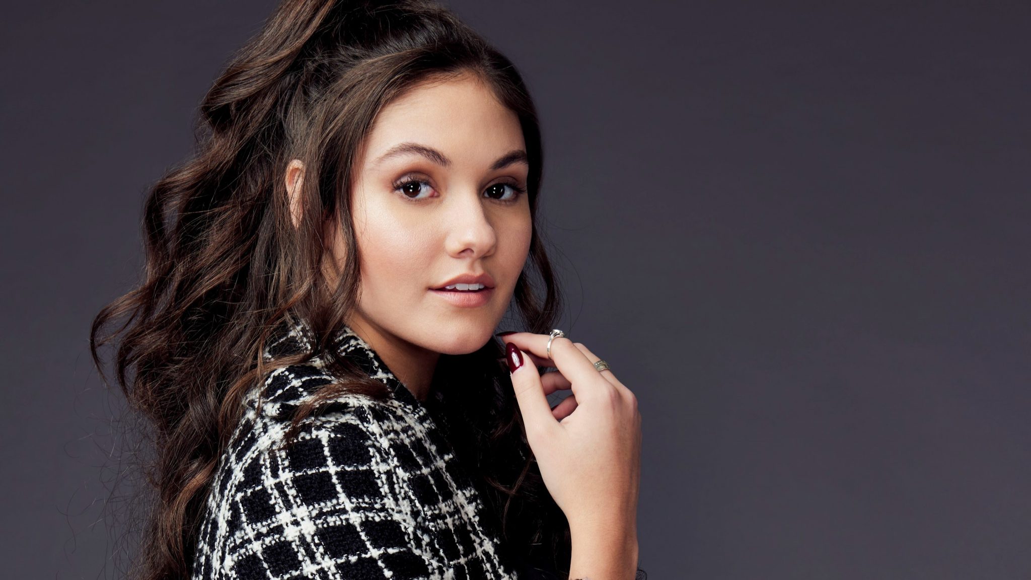 Ronni Hawk Ethnicity, Race, and Nationality